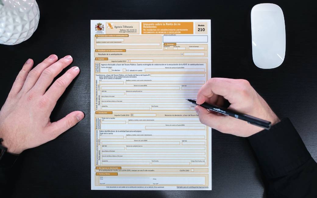 Modelo 210 - belasting op een eigendom in Spanje voor n